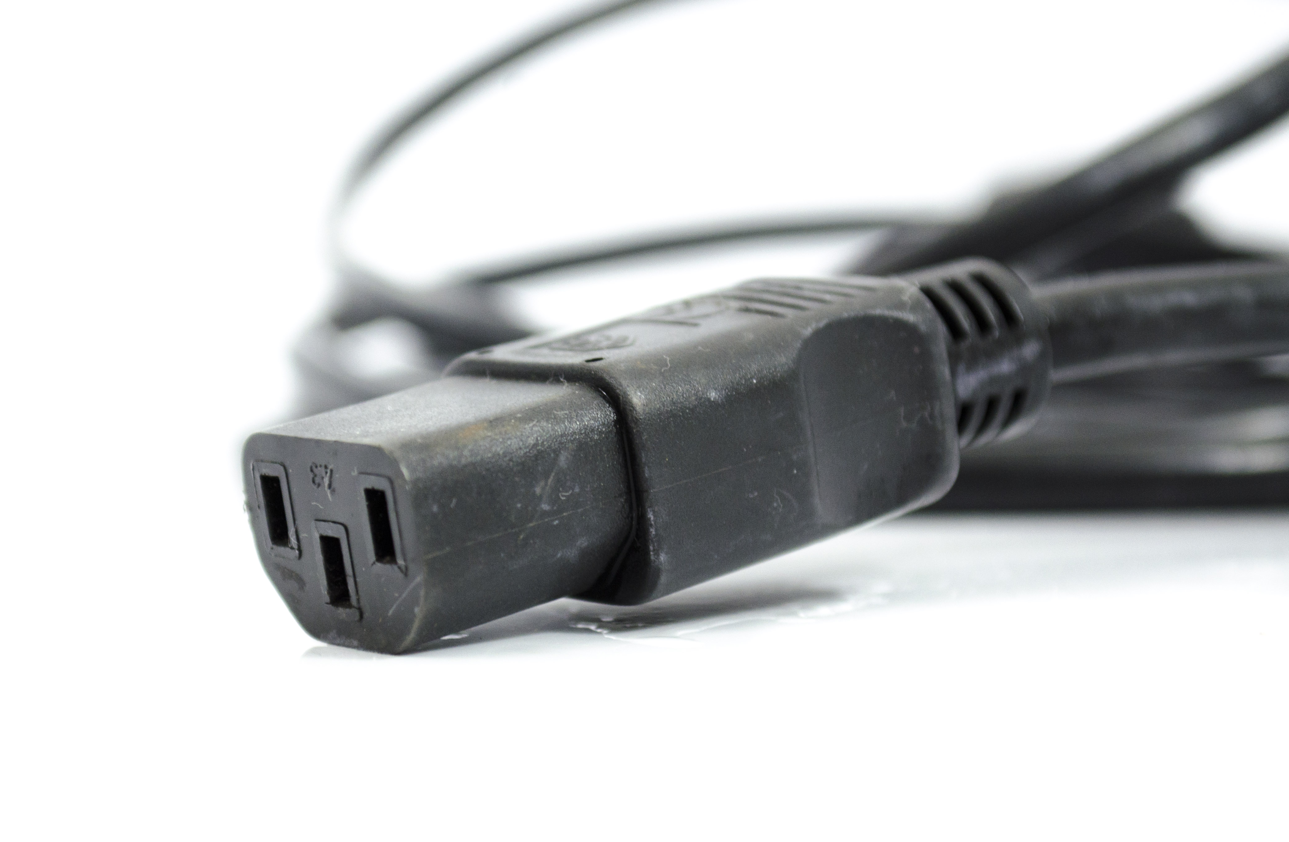 Universal Jumper Cord - C14G to C13, 10A 6ft. [1 Piece] | ENDOCORP